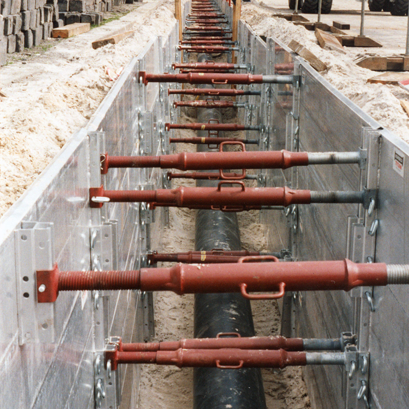 GIGANT aluminium trenching system - Ischebeck TITAN Middle East